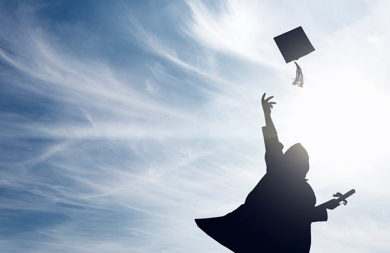10 Financial Tips to Survive Post-Graduation Life